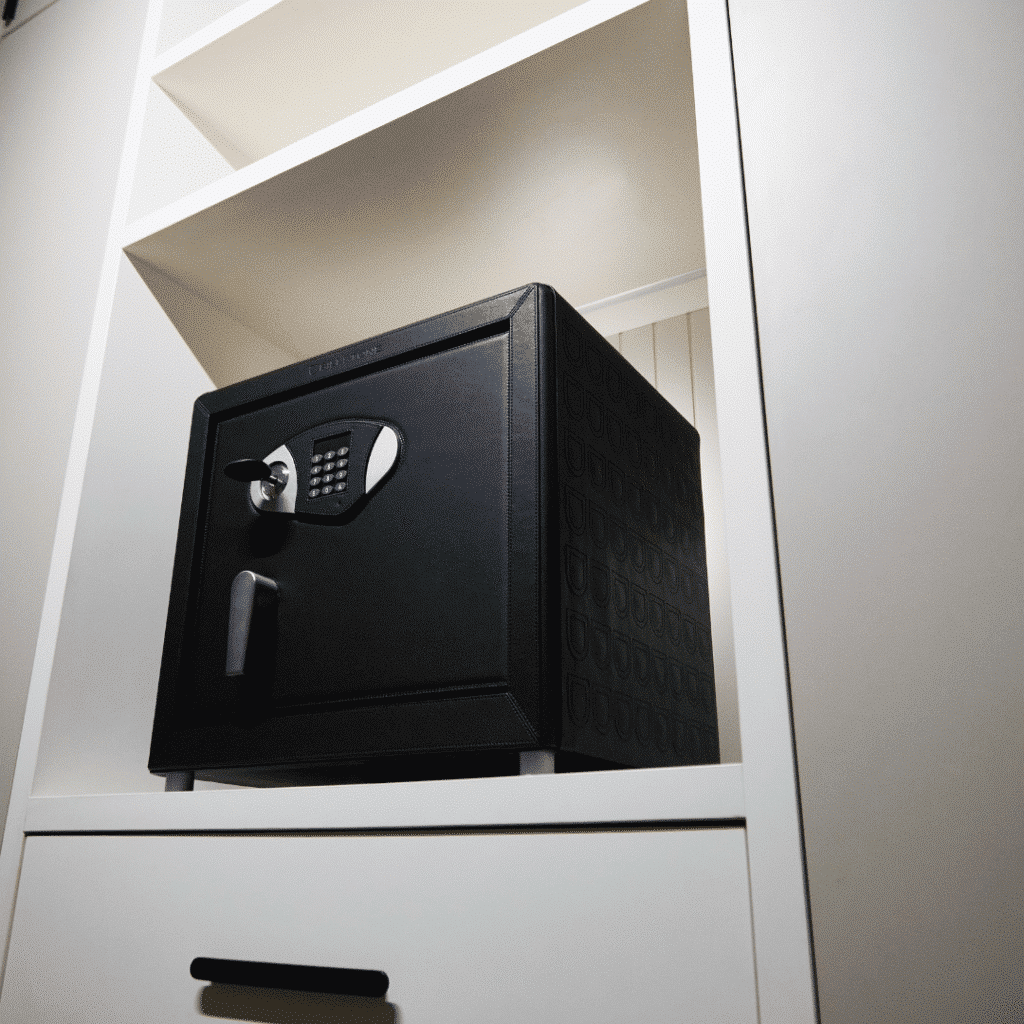 Estate 12 Black Leather – Watch Winder Safe - Billstone